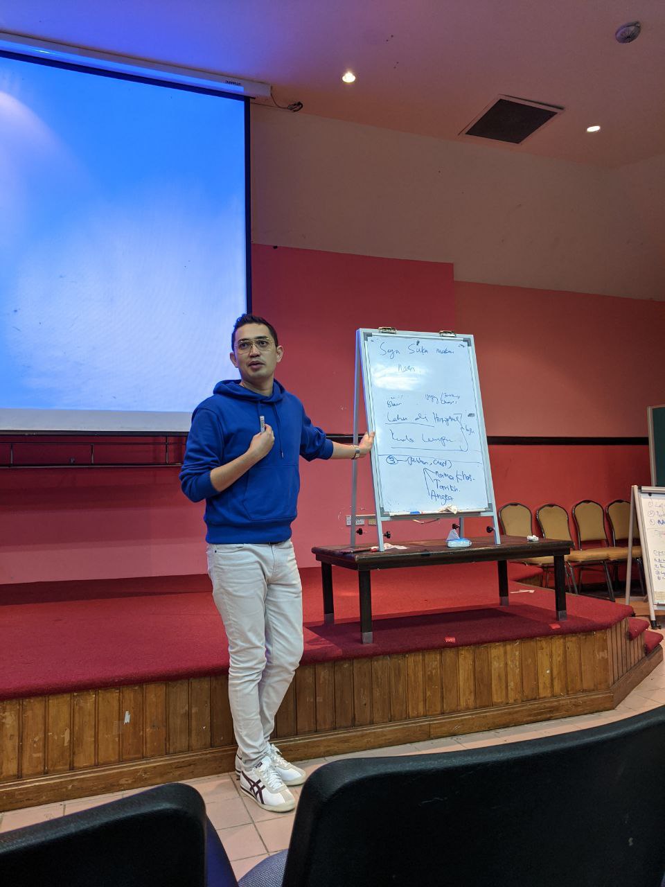 Popular host CK Faizal says “Voice reflects behaviour” – IIUM Today
