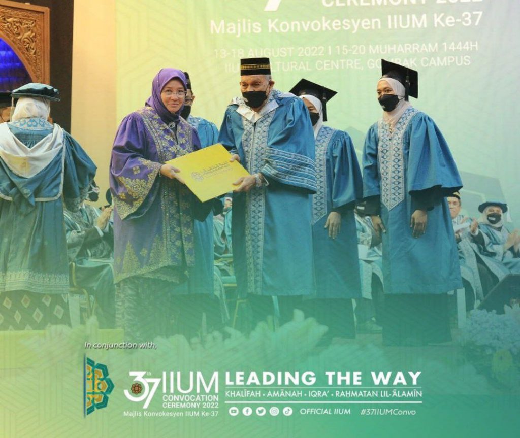 Orang Kaya Maha Bijaya Gombak receives Honorary Doctoral Degree in ...